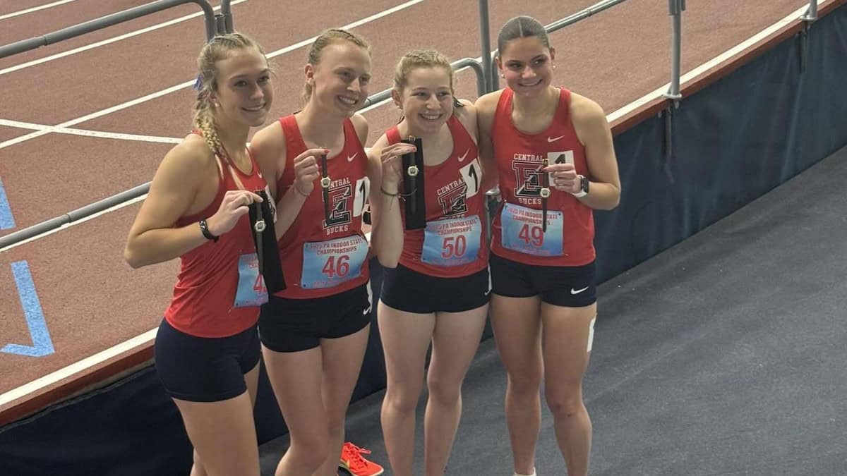 Central Bucks East Girls' 4x800 Relay Wins Gold at States